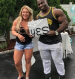 Who Is Akim Williams? Wiki, Height, Weight, Age, Wife, Family, Diet ...