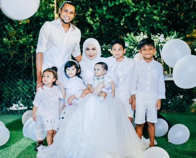 Who Is Ayu Raudhah? Wiki, Age, Children, Family & BIO of Zaquan Adha's Wife
