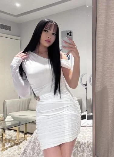 Who Is Nadina Ioana? Wiki, Age, Height, Boyfriend, Parents, Ethnicity & BIO