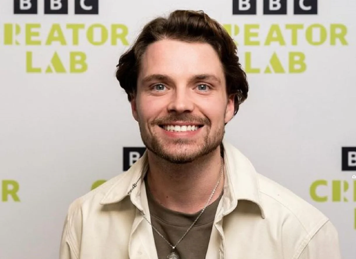 Who is Cam Whitnall? Age, Height, Girlfriend, Parents & WIKI BIO of ...