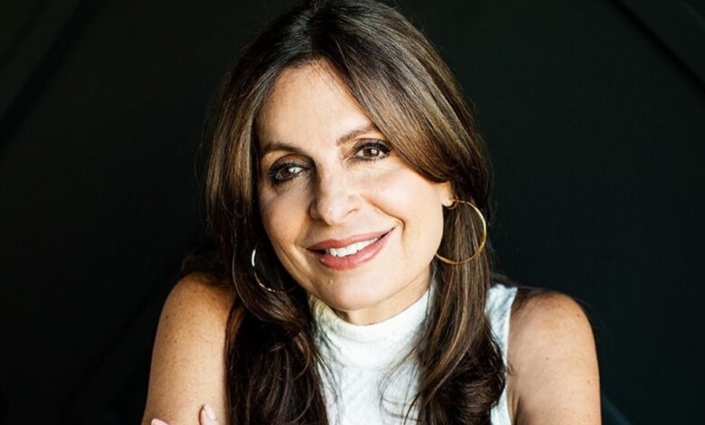 Who is Lisa Bevere, John Bevere Wife? Age, Wiki BIO, Net Worth, Kids ...