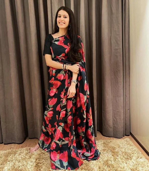 Who Is Pankhuri Sharma, Krunal Pandya Wife? Age, Wikipedia BIO, Parents ...