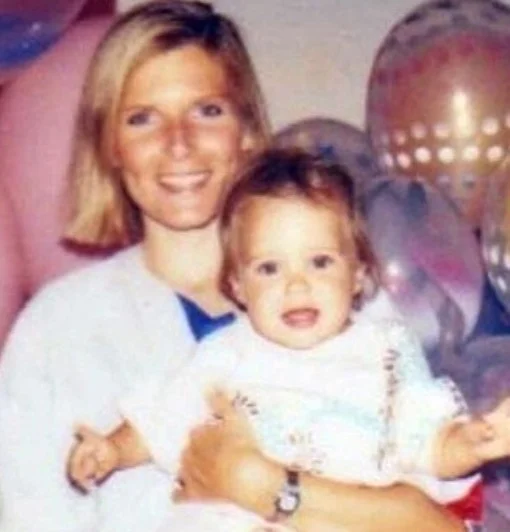 Who are Sophia Bush Parents? Father Charles William Bush, and Mother ...