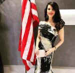 Who Is Linda Pizzuti Henry? Age, Husband, Children, Net Worth ...