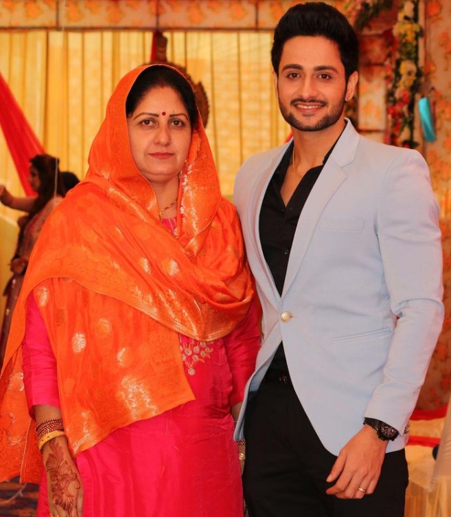 Who is Savi Thakur? Know his Age, Wife, Family, BIO and Lifestyle