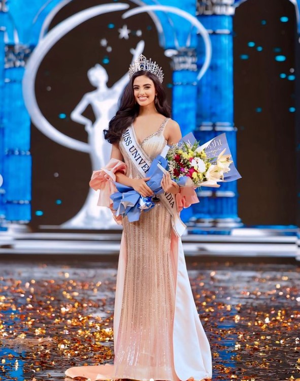 Who is Rhea Singha? Age, Height, Biography, Parents, Education