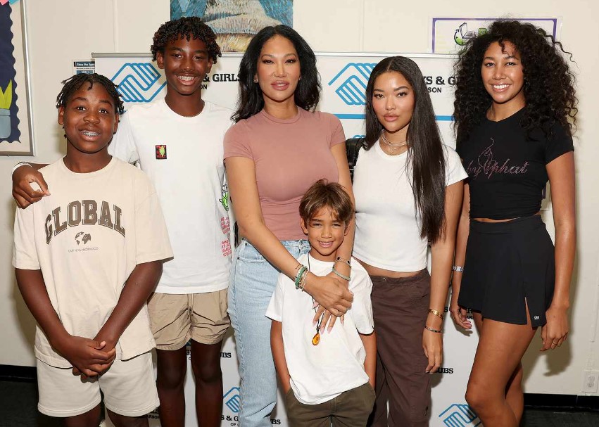 Who is Vernon Whitlock Jr.? All About Kimora Lee Simmons' Father