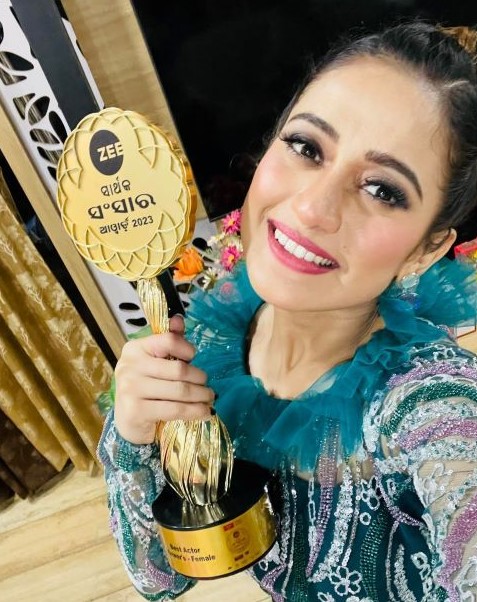 Elina Samantray Biography: Age, Husband, Family, Net worth, Wiki