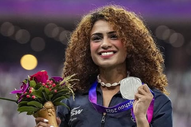 Harmilan Bains Biography (Indian Athlete)