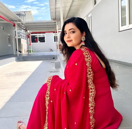 Marina Abraham Biography: Height, Age, Boyfriend, Husband, Family & More