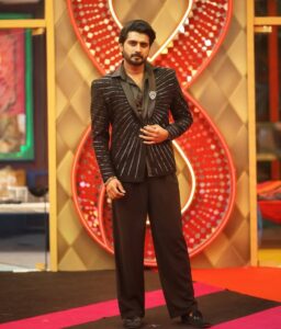 Nikhil Maliyakkal Biography: Age, Family, Gf, Net worth, Wiki