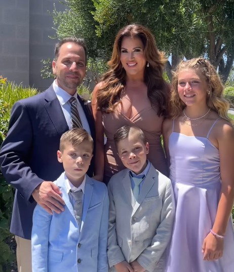 Emily Simpson RHOC, Bio, Age, Height, Family, Husband, Net Worth