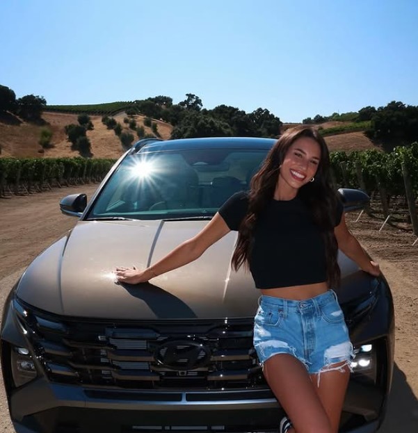 Genevieve Parisi Bio, Age, Height, Hometown, Boyfriend, The Bachelor