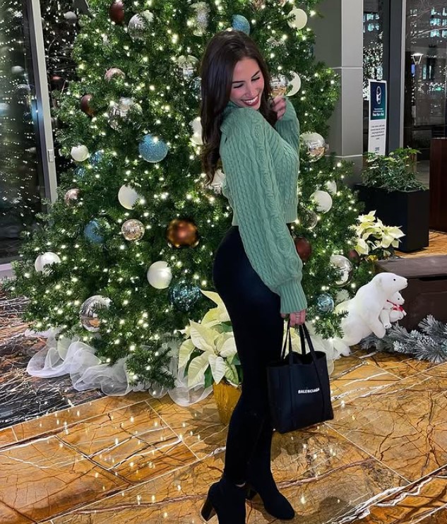 Genevieve Parisi Bio, Age, Height, Hometown, Boyfriend, The Bachelor