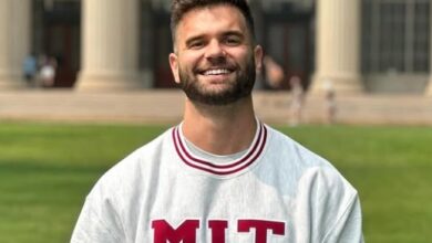 Who Is Evan Cronin (TikTok)? Wiki, Age, Height, Girlfriend, Family ...