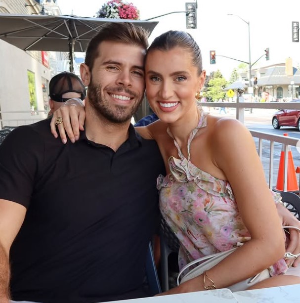 Zach Shallcross (The Bachelor) Bio, Age, Height, Family, Net Worth