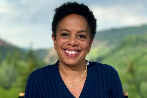 Sharon Epperson Age, Net Worth, Wiki, Salary, Height, Career