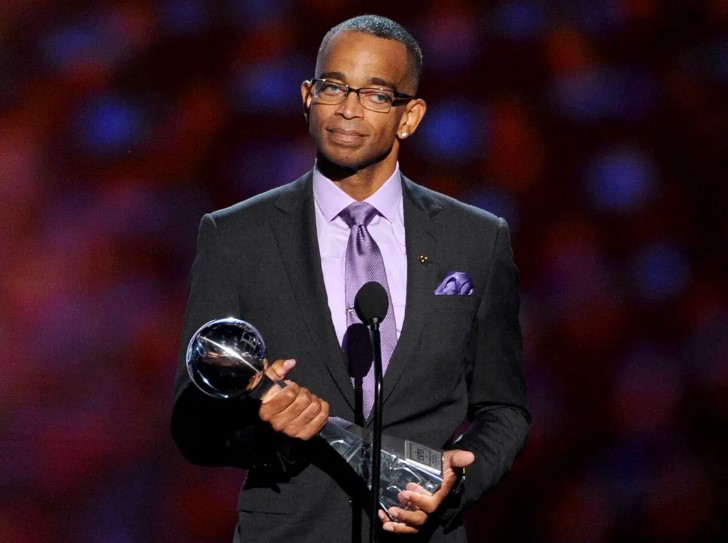 Stuart Scott Age, Height, Net Worth, Wife, Wiki, Family