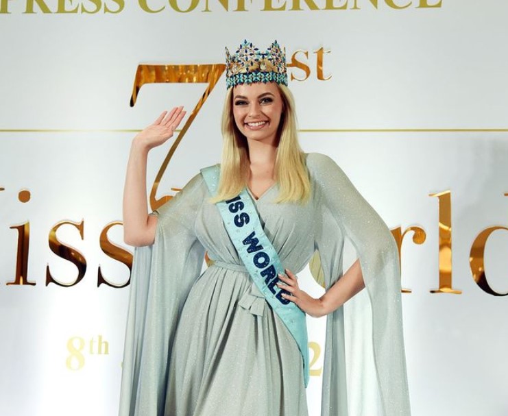 Karolina Bielawska Wiki, Height, Age, Boyfriend, Family, Biography & More