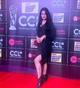 Manvi Chugh Wiki, Web Series Name List, Age, Net Worth, Height, Salary ...