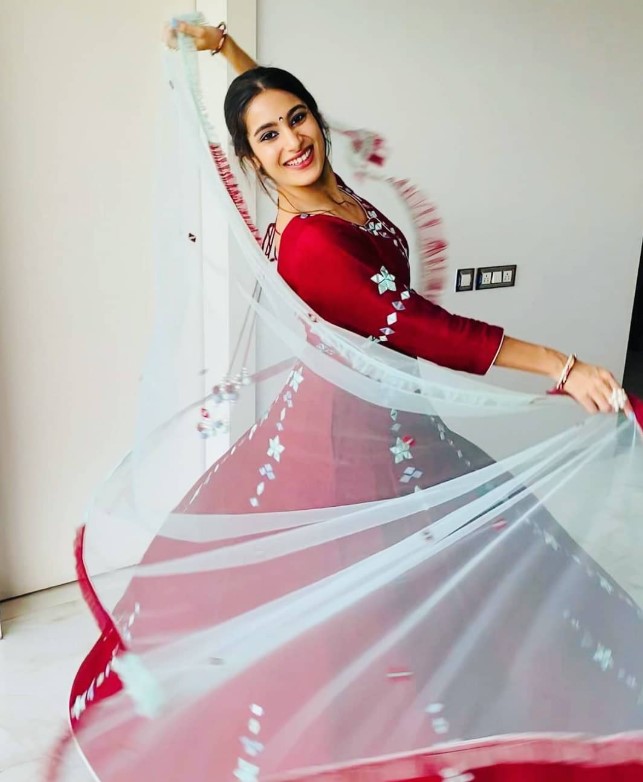 Arushi Chawla Wiki, Height, Age, Boyfriend, Family, Biography & More