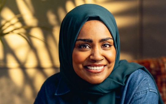Nadiya Hussain Wiki, Height, Age, Husband, Children, Family, Biography ...