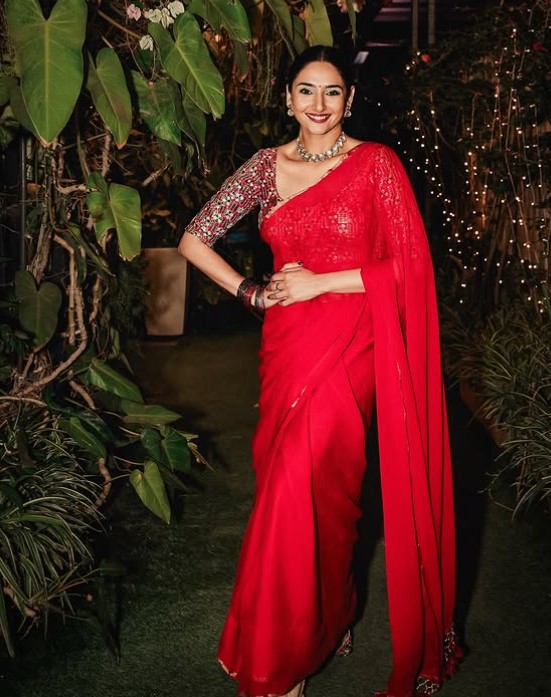 Ragini Dwivedi (Kannada Actress) Wiki, Age, Height, Boyfriend, Family ...