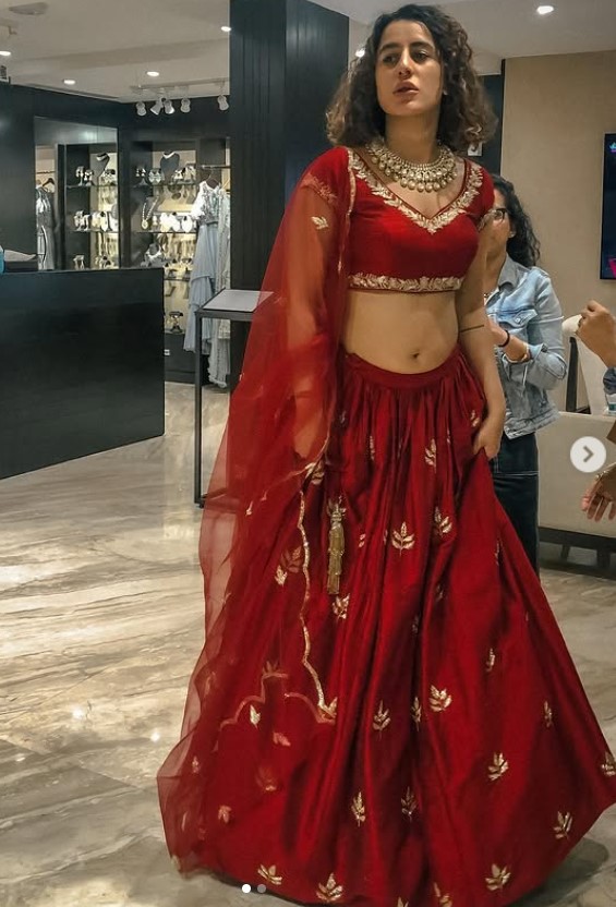 Saloni Chopra Wiki, Age, Boyfriend, Husband, Family & More