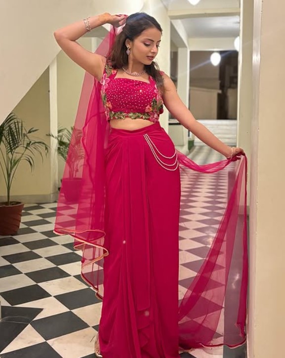 Shrenu Parikh Wiki, Age, Boyfriend, Husband, Family, Biography & More