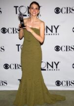 Sutton Foster Age, Height, Biography, Husband, Net Worth, Family & More