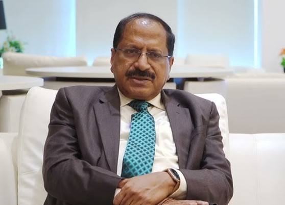VP Nandakumar: Education, Career, Awards, Biography