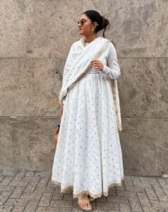 Anam Mirza (Sania Mirza’s Sister) Wiki, Age, Height, Husband, Family ...
