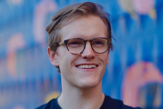 Pete DeJoy (Astronomer CEO) Wiki, Height, Age, Girlfriend, Wife, Family ...