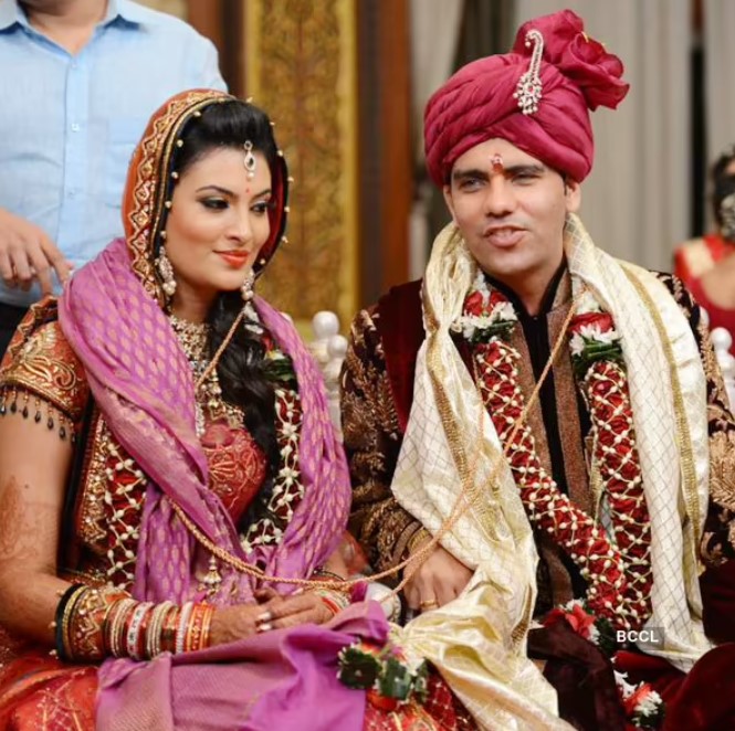 Sayali Bhagat Biography, Wiki, Age, Height, Husband, Family, Movies & More