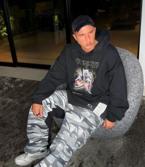 Brandon Korff Biography – Age, Family, Wife, Net Worth & More