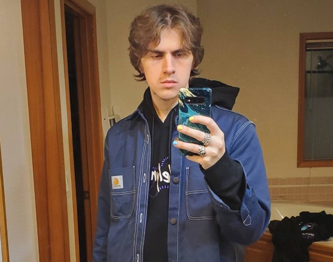 Who is KryozGaming? (Gamer) Height, Biography, Age, Girlfriend, Family