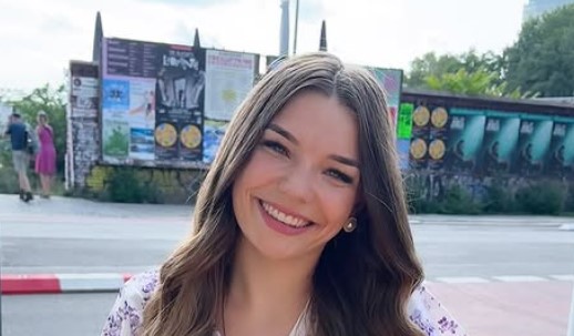 Manja_Faiez ­(TikTok Star) Height, Biography, Age, Boyfriend, Family