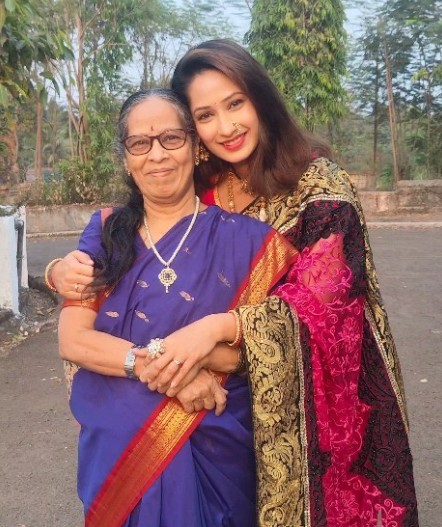 Priya Marathe Biography – Age, Height, Husband, Family & More