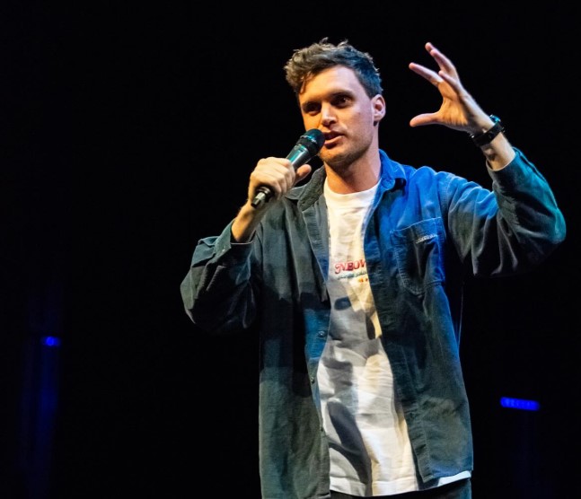 Luke Kidgell (Comedian) Height, Biography, Age, Girlfriend, Family