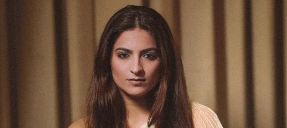 Manya Narang (Singer) Height, Age, Husband, Family, Biography & More