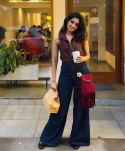 Nivaashiyni Krishnan (Bigg Boss Tamil 6) Height, Age, Boyfriend, Family ...
