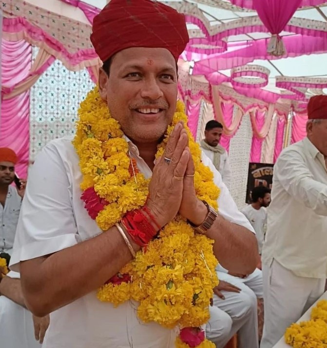 Pramod Jain Bhaya Age, Wife, Children, Family, Biography