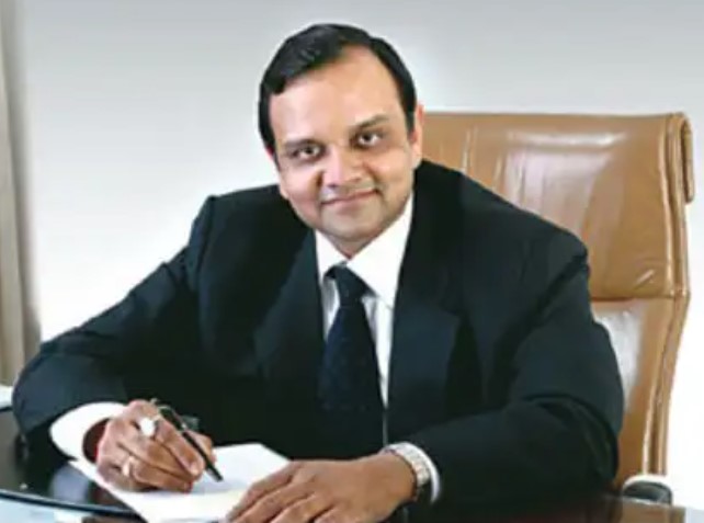 Manoj Gaur (Former CMD Jaypee Infratech) Age, Wife, Children, Family ...