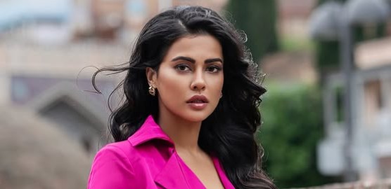 Sharmiela Mandre Husband, Height, Age, Family, Biography