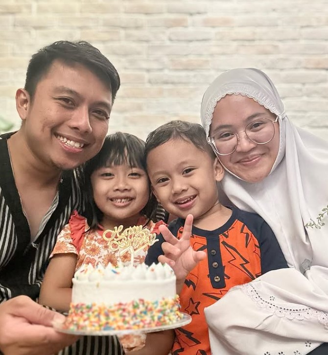 Syazwan Yunos: Age, Biography, Net Worth, Wife, Family