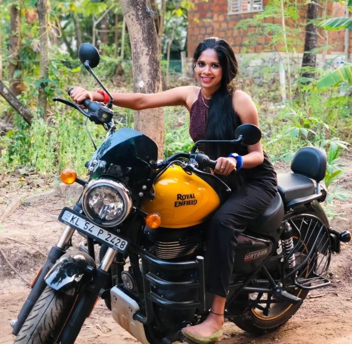 Diya Gowda Age, Biography, Boyfriend, Height, Family