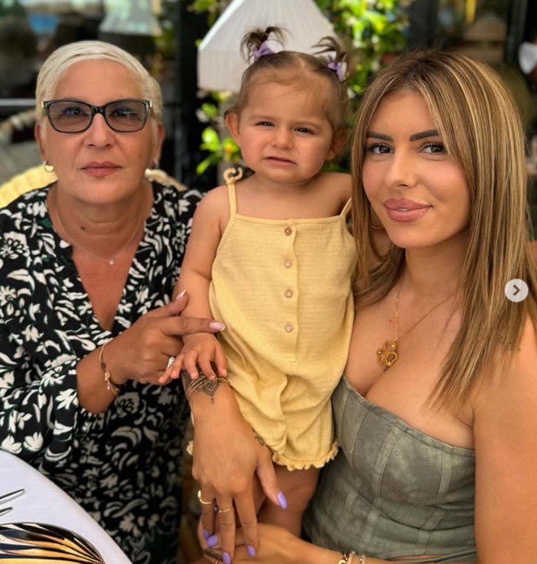 Sarah Lopez Martinez Height, Age, Husband, Biography, Family