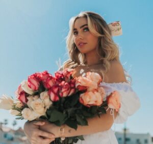 Lexi Hensler Height, Age, Ethnicity, Husband, Family, Biography