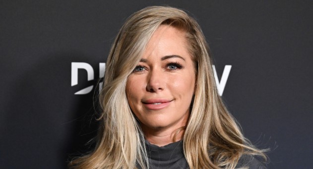 Kendra Wilkinson Age, Biography, Husband, Kids, Net Worth, Family